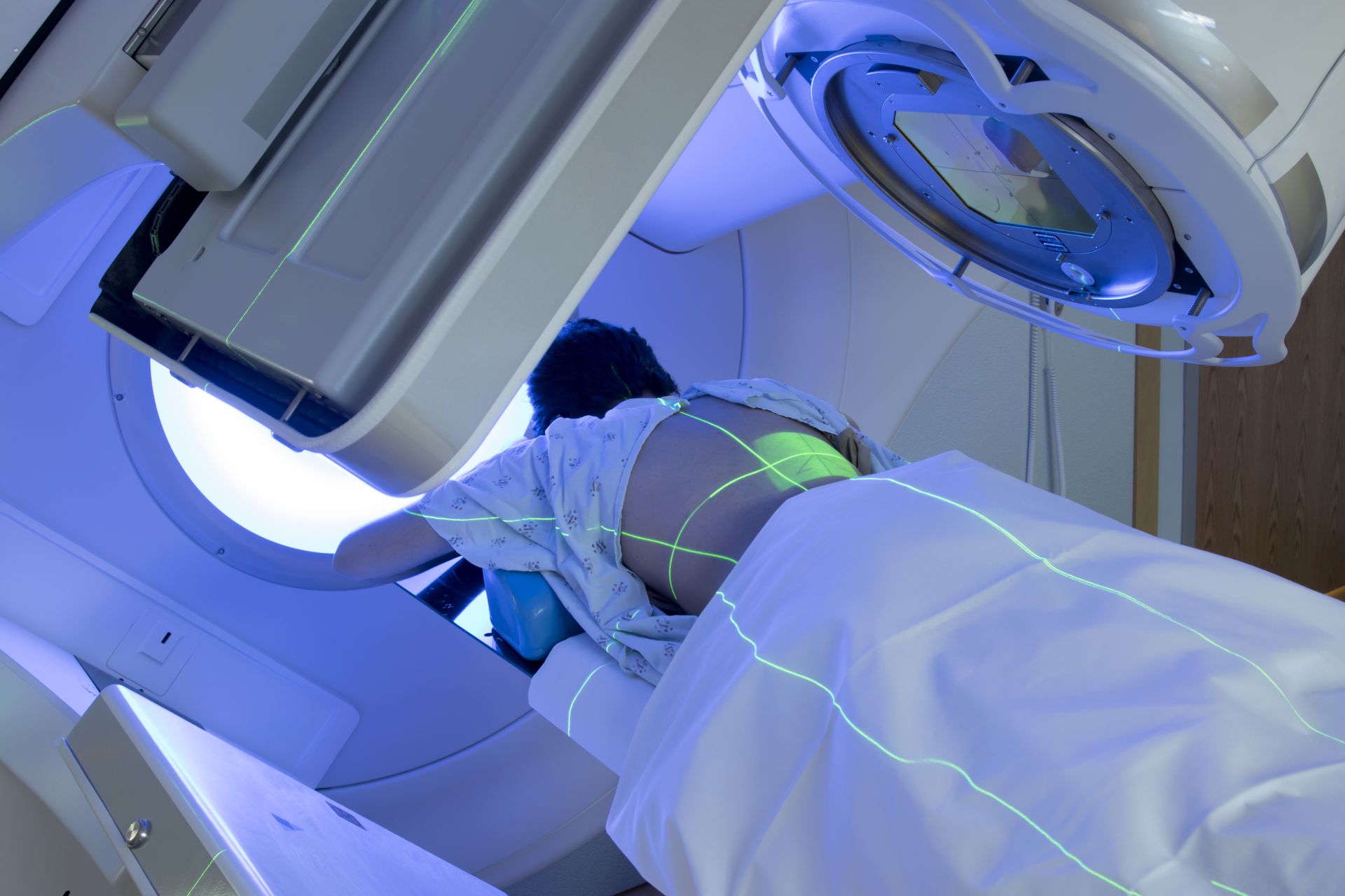 Durch Strahlen aktivierte Nanopartikel als neue Behandlung beim ...