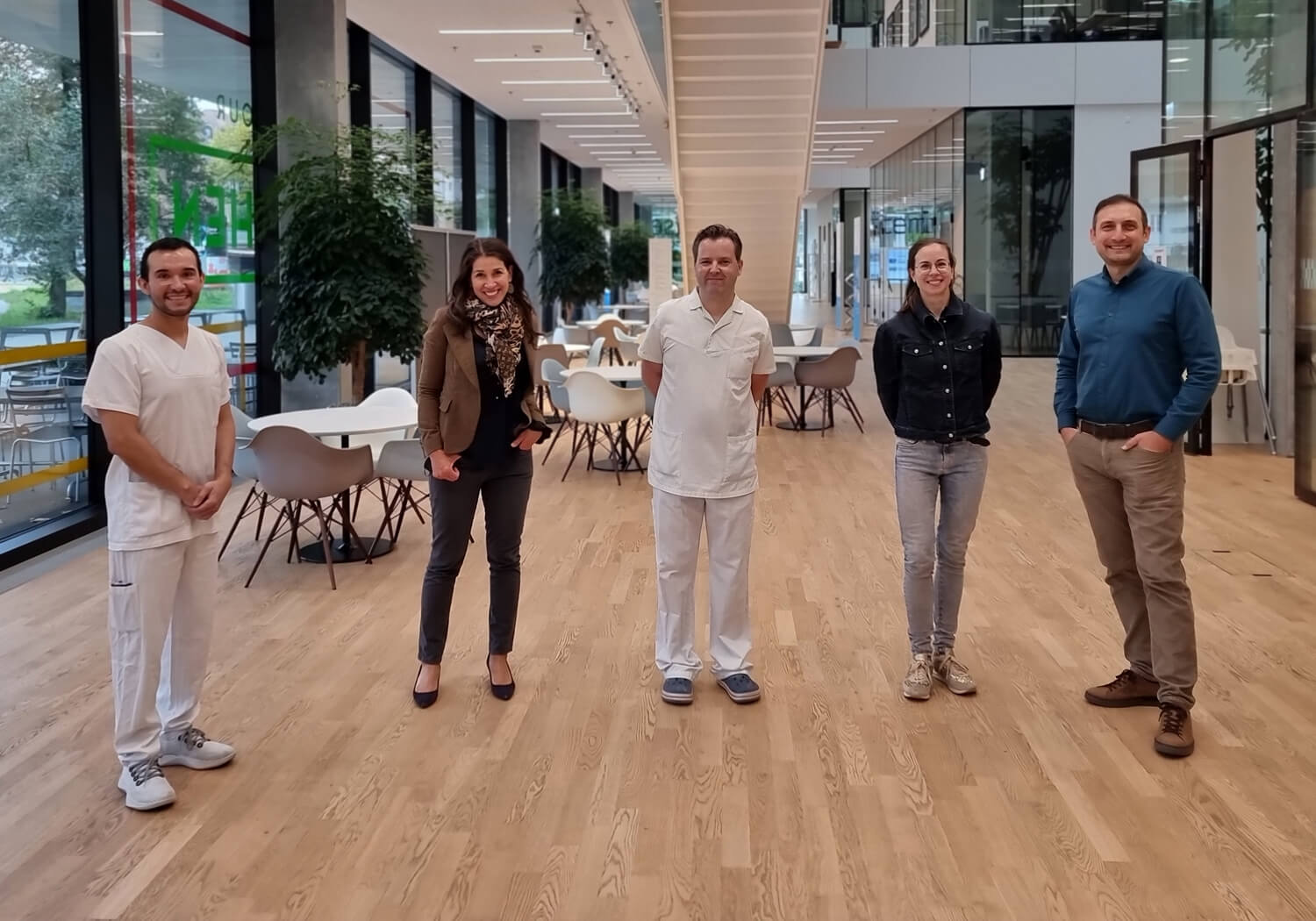 Die ZZS zu Besuch in den Zahnmedizinischen Kliniken Bern (zmk bern ...